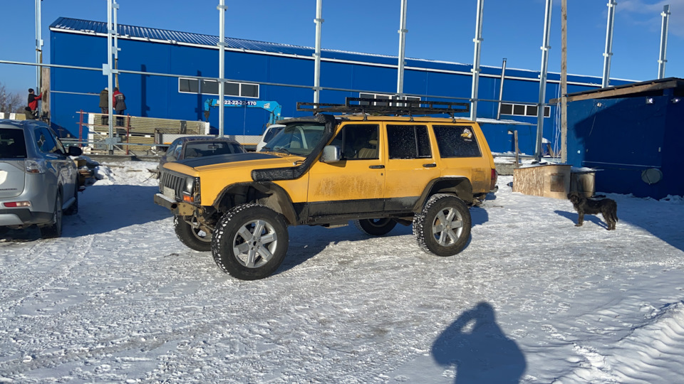 Jeep XJ на R 18 смотрится огонь — Jeep Cherokee (XJ), 4 л, 1994 года ...