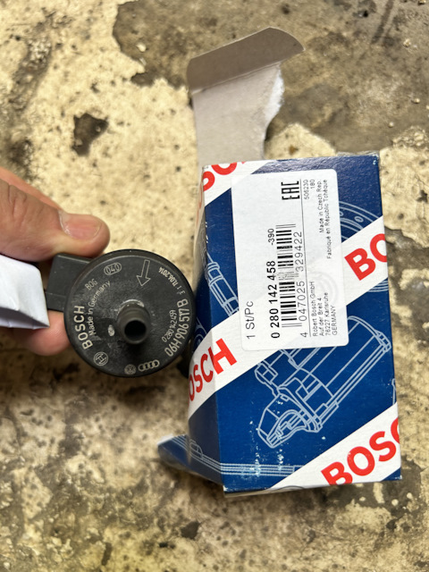 0280142458 клапан вентиляции топливного бака BOSCH | Запчасти на DRIVE2