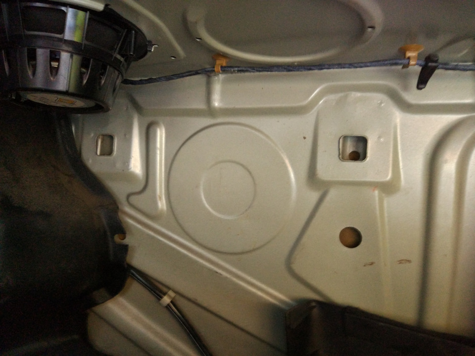 Инструкция как снять подушку и спинку заднего дивана Ауди 100 с3 — Audi ...