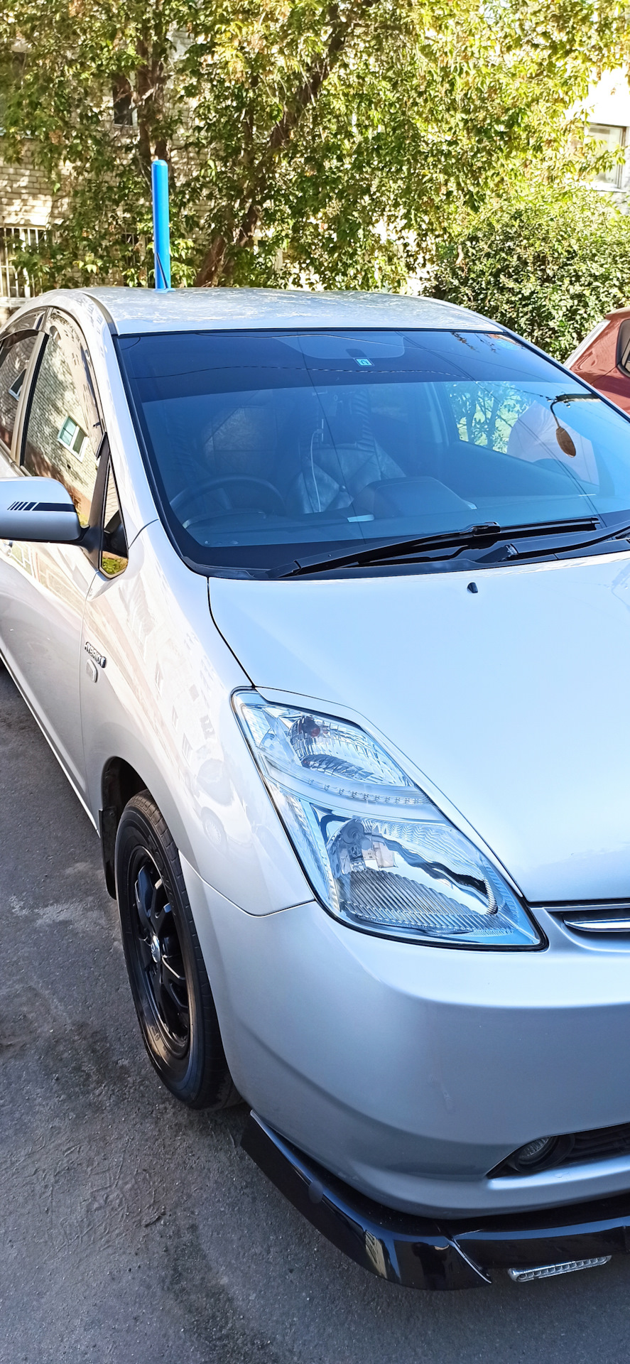 Реснички Prius 20 — Toyota Prius (20), 1,5 л, 2009 года | тюнинг | DRIVE2