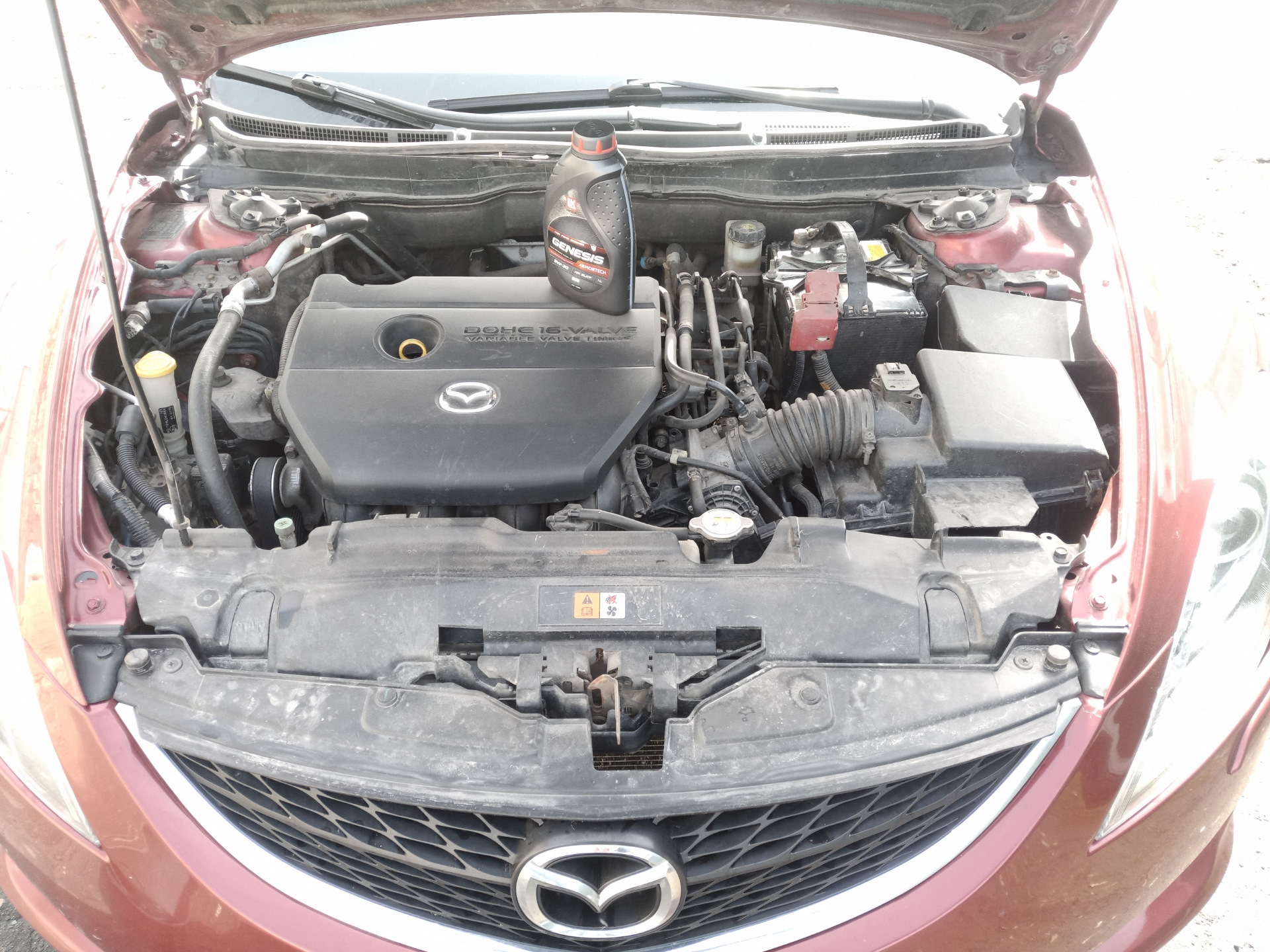 LUKOIL GENESIS ARMORTECH FD 5W-30 — Mazda 6 (2G) GH, 2 л, 2008 года | плановое ТО | DRIVE2