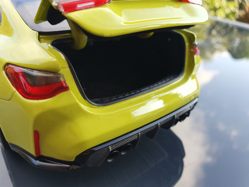 Onlyfans) BMW M4 (G82), Minichamps 1:18 — Сообщество «Масштабные Модели ...