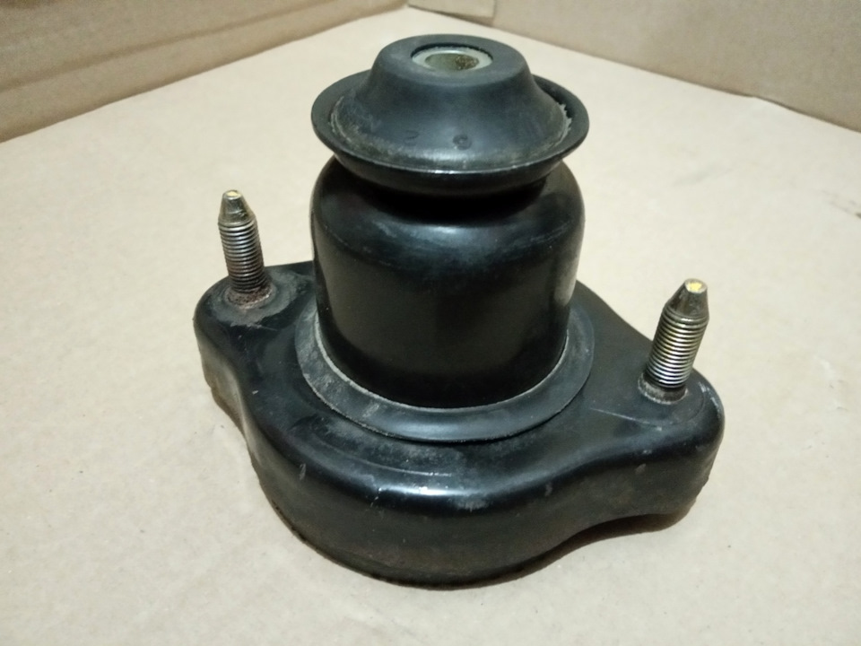 MR491946 ПРОСТАВКА ЗАДНЕГО АМОРТИЗАТОРА Mitsubishi | Запчасти на DRIVE2