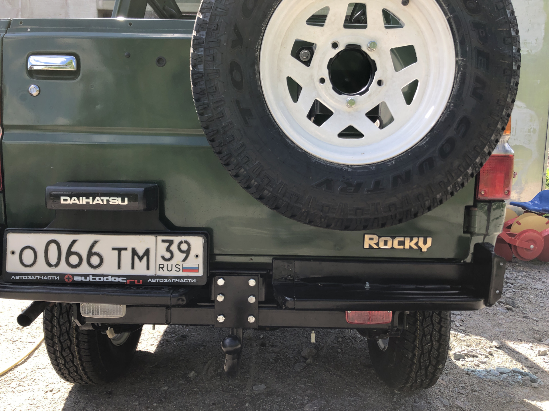 Крепление тяги панара. — Daihatsu Rocky (1G), 2,8 л, 1987 года | своими ...