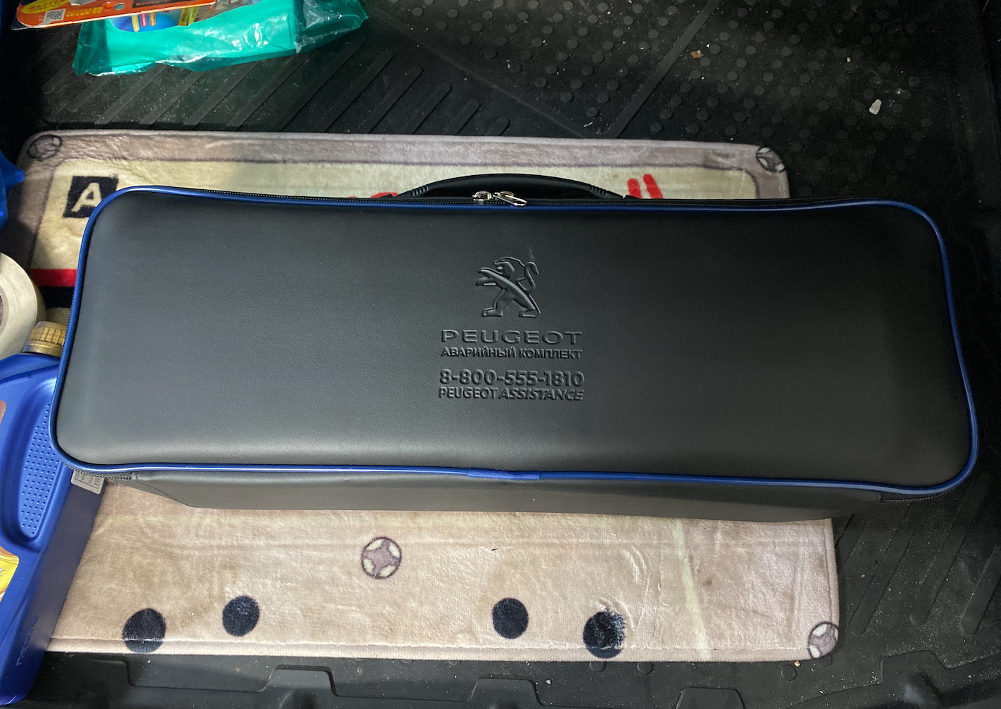 #69 Оригинальный аварийный набор Peugeot Emergency Kit — Peugeot 4008 ...