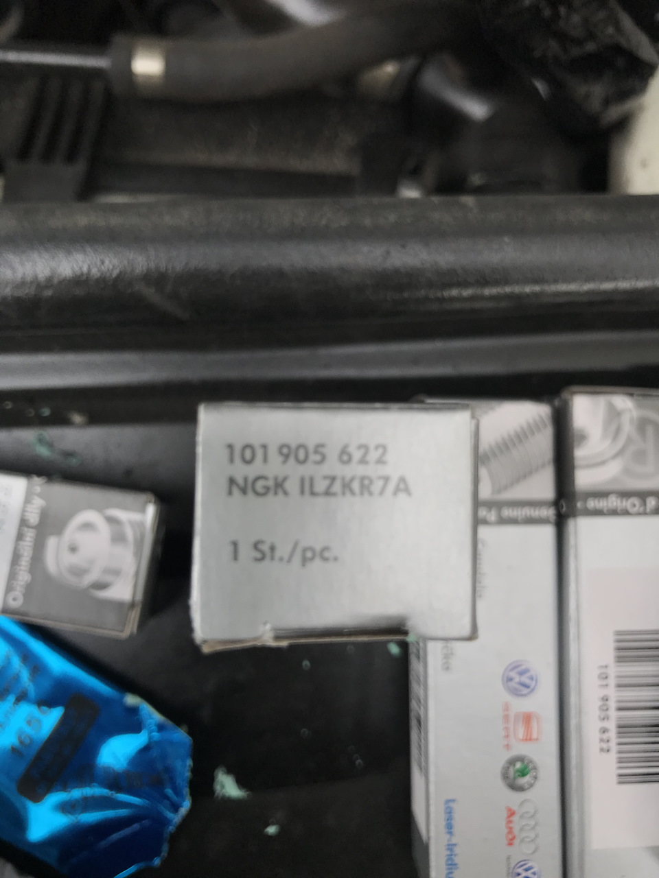 101905622 Свеча зажигания long VAG | Запчасти на DRIVE2