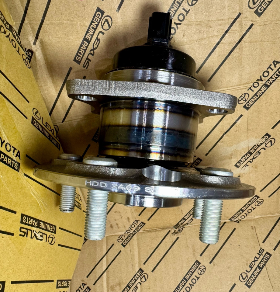 4245002120 Ступица RR TOYOTA COROLLA 13- TOYOTA LEXUS | Запчасти на DRIVE2