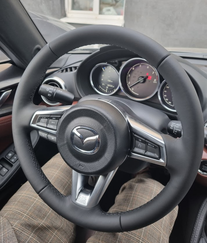 Перешив руля/ручника в наппу (RedlineGoods) — Mazda MX-5 (ND), 2 л, 2019 года | стайлинг | DRIVE2