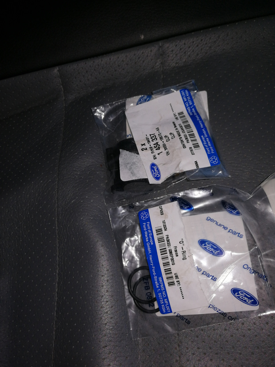 1454337 Зажим шланга радиатора отопителя салона / C-Max, Focus-II, Kuga ...