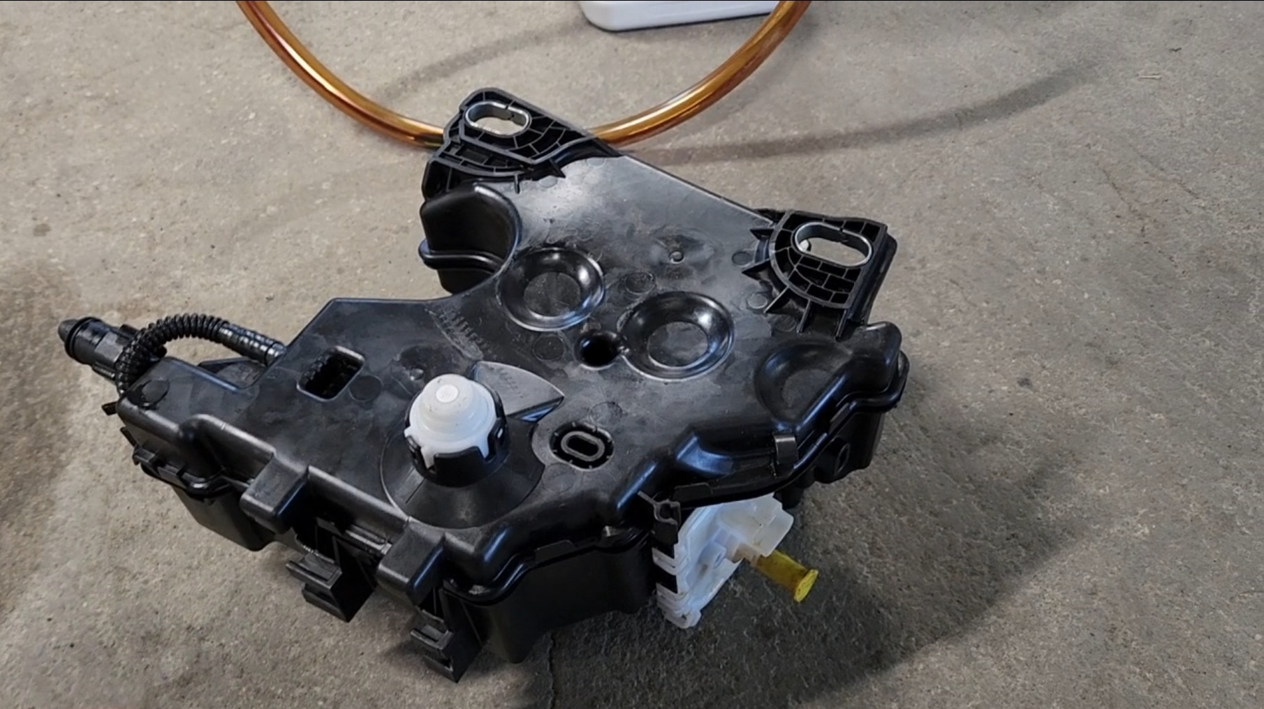 Eolys заправка и прописка — Peugeot 3008 (2G), 2 л, 2022 года | поломка ...