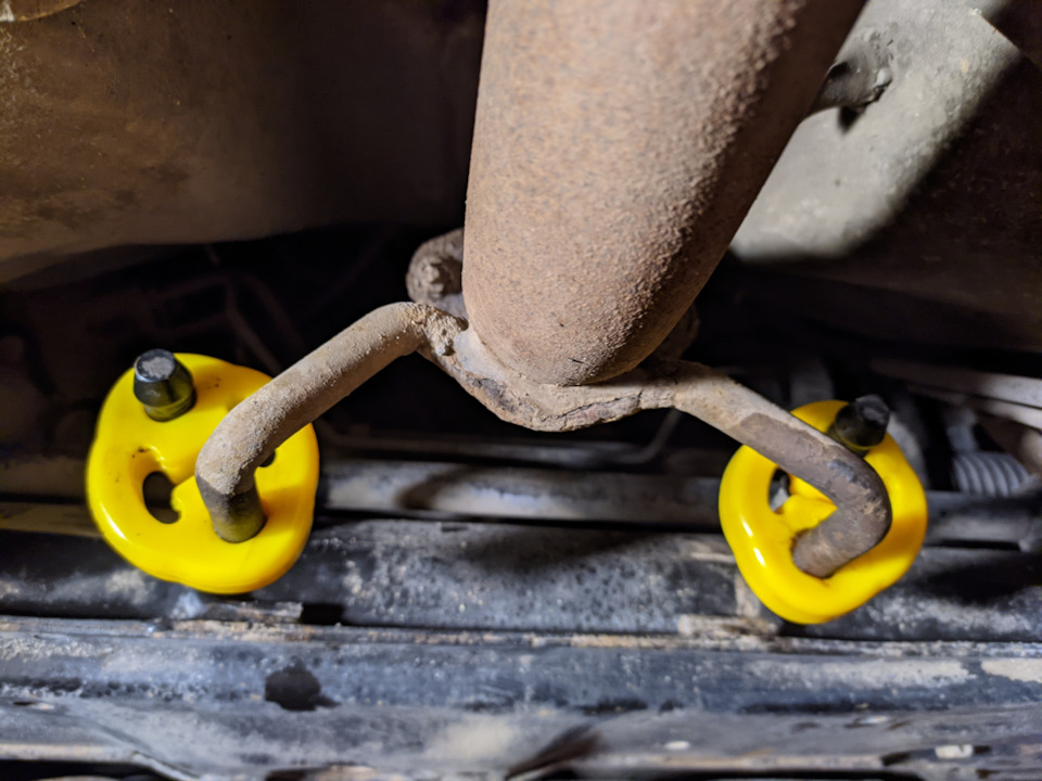 Задние стойки — Chevrolet Cobalt (2G), 1,5 л, 2013 года | визит на ...