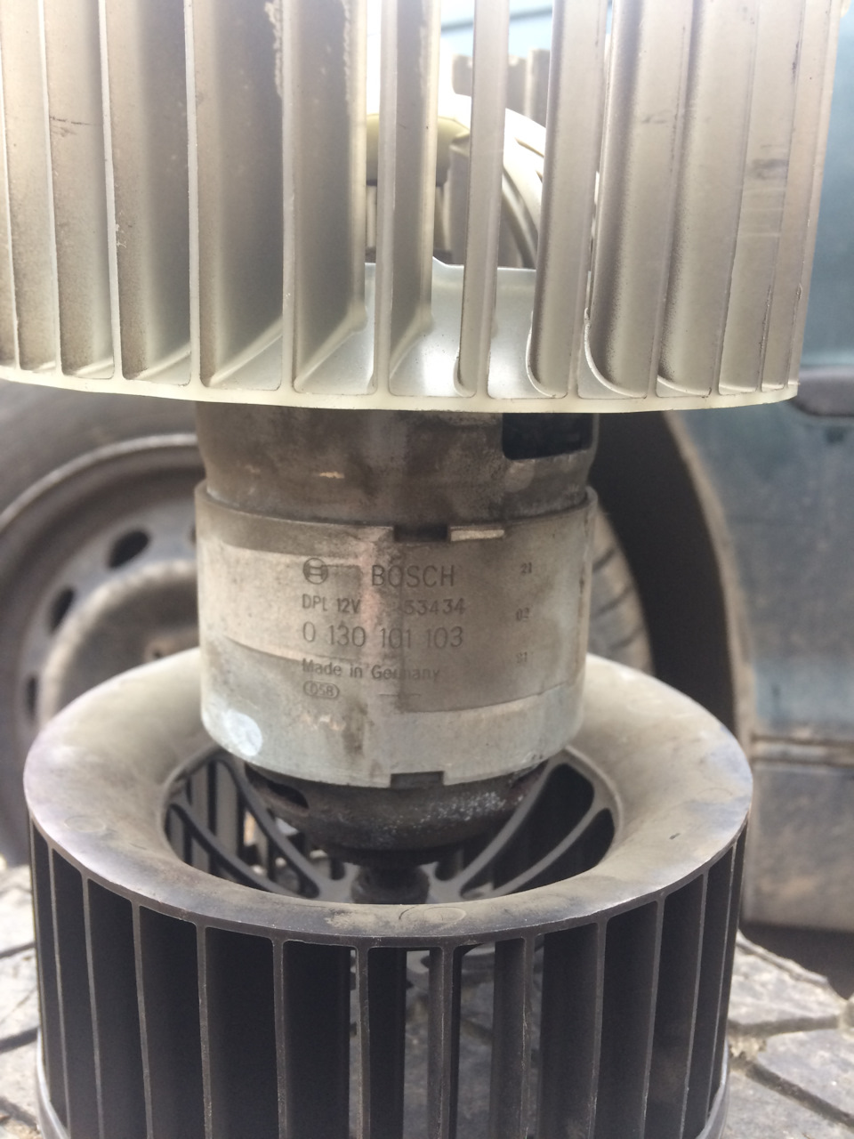 0130101103 Моторчик печки для BMW BOSCH | Запчасти на DRIVE2