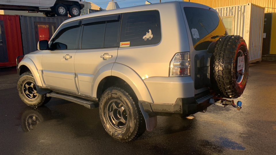 Диски — Mitsubishi Pajero (4G), 3 л, 2010 года | колёсные диски | DRIVE2