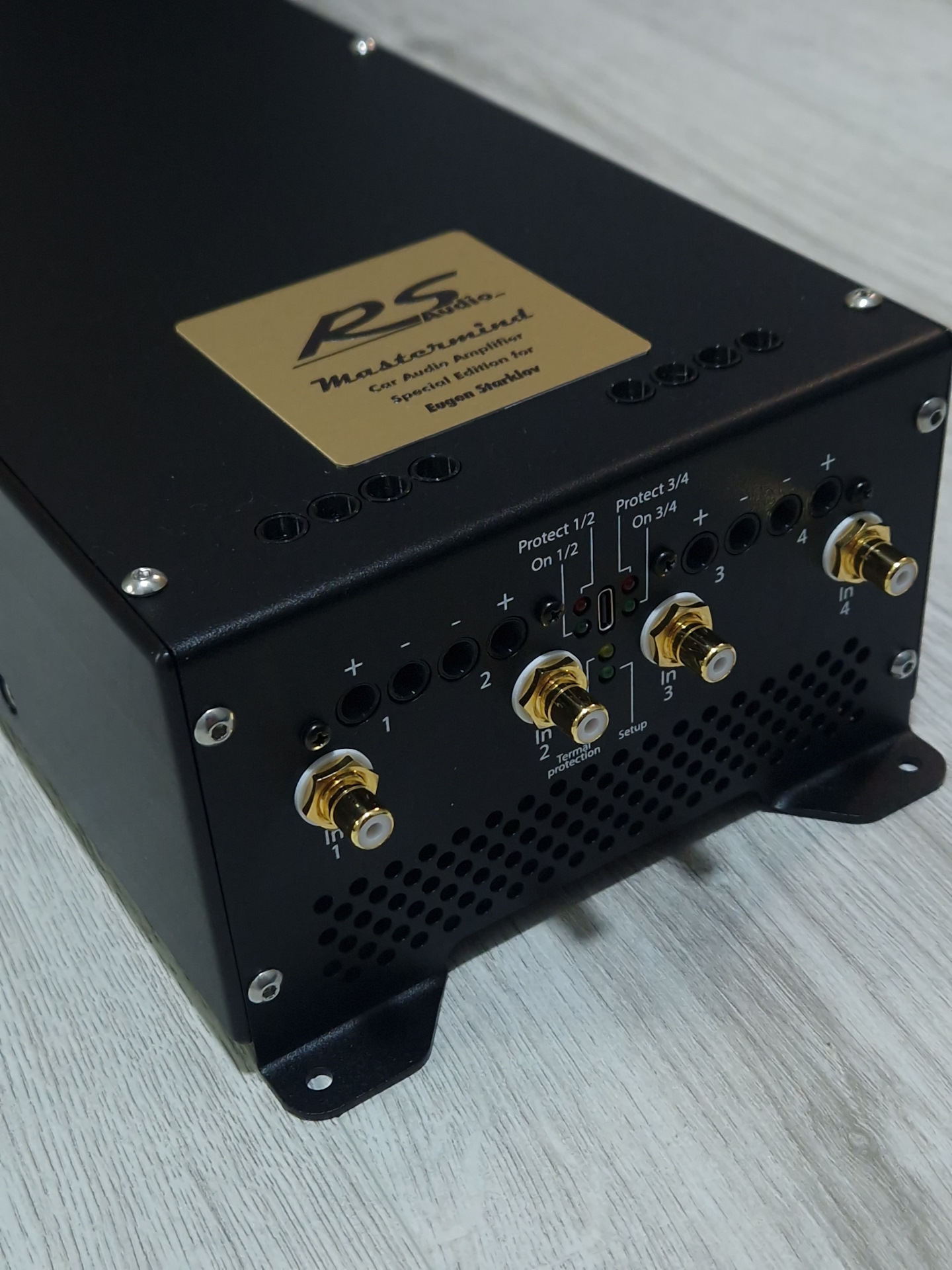 BMW 5 series (G30) - BMW 5 series G30 - Усилитель Rsaudio Mastermind 4 | Автомобильный портал ...