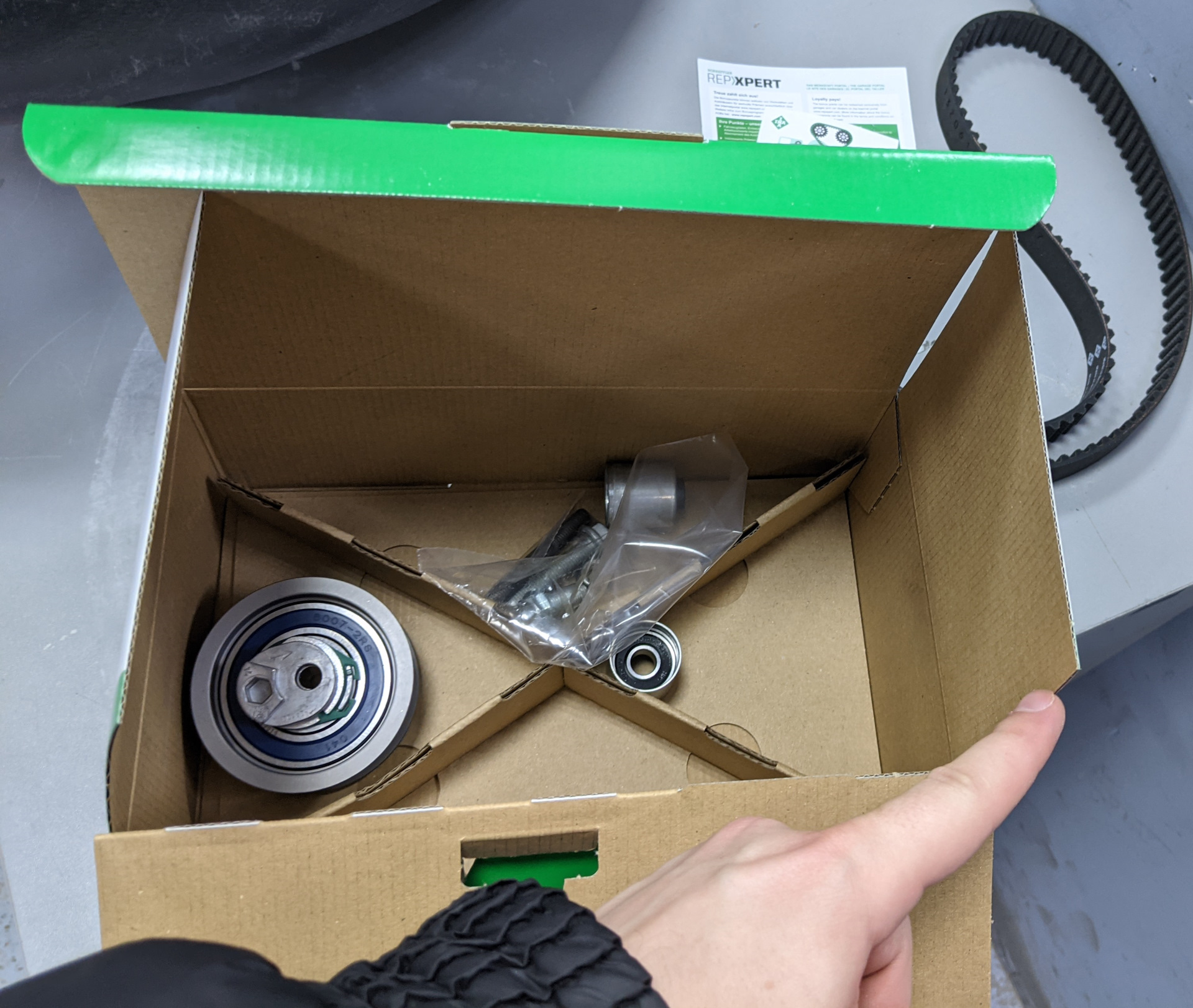 [7] Замена ГРМ, межвальной цепи; установка круиза — Audi TT (2G), 2 л ...