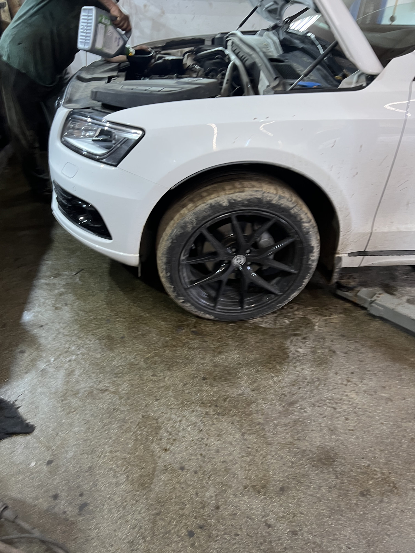 Замена ступичного подшипника, и очередная замена масла ))) — Audi Q5 (1G), 2 л, 2013 года ...