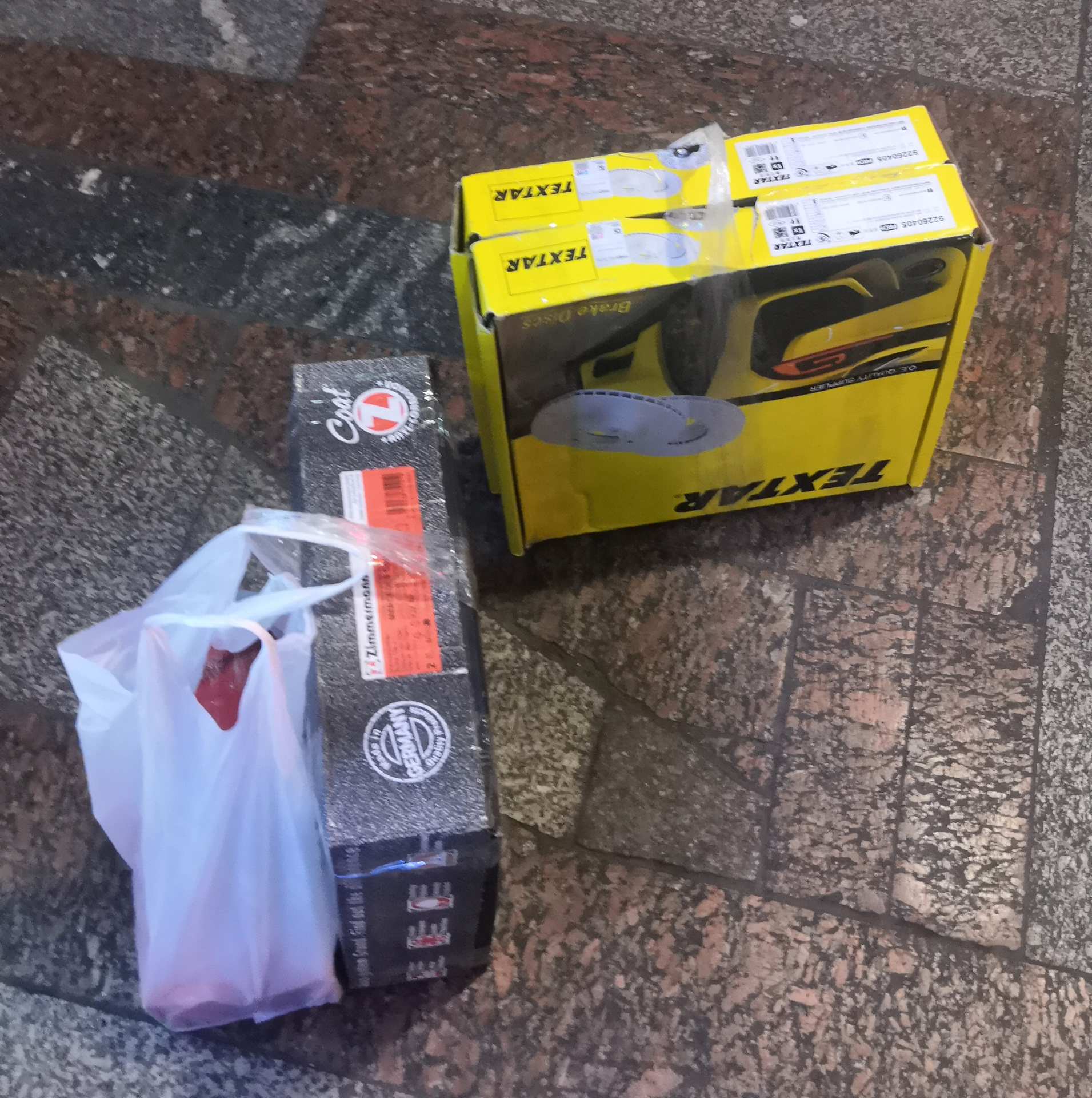 Замена тормозных дисков колодок по кругу 128800км 3.0TDI OM642 ML166 ...