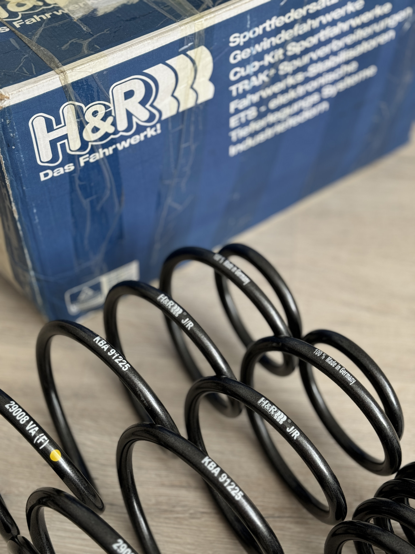 Пружины H&R -35 mm 📦 — Volkswagen Golf Mk6, 1,4 л, 2010 года | тюнинг ...