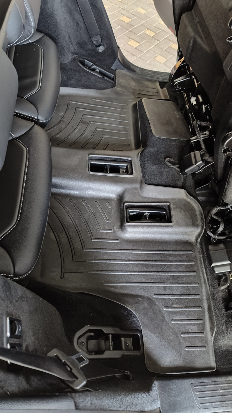 Оригинальный коврик на третий ряд — Mercedes-Benz GLS (X166), 3,5 л ...