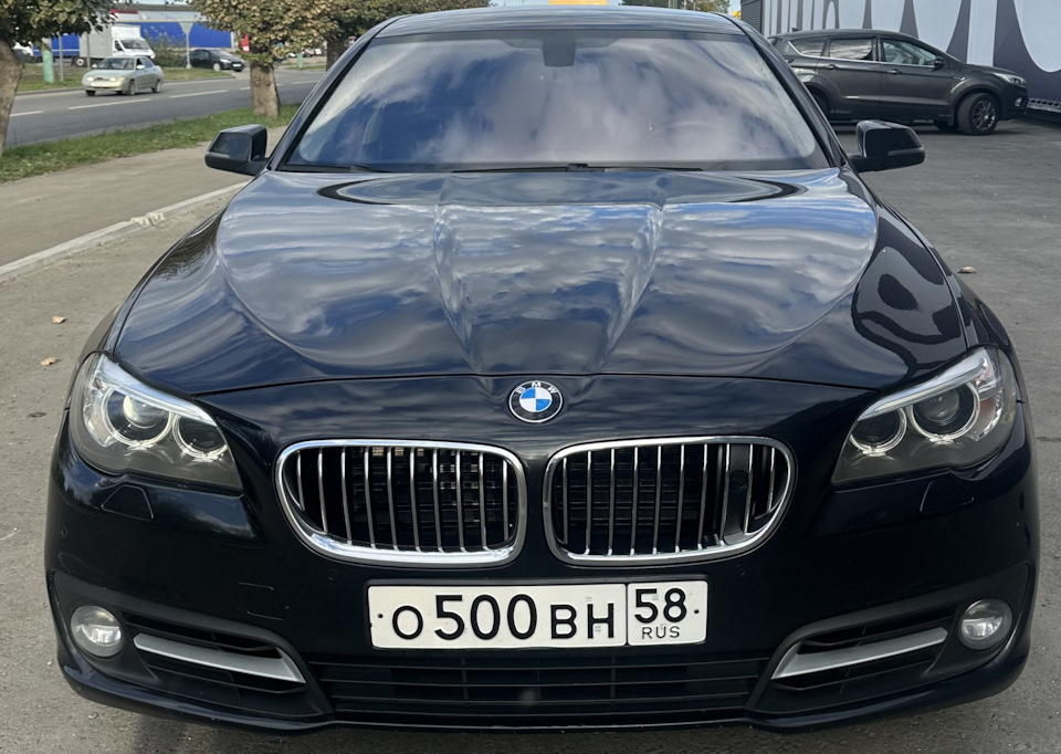 Решетки радиатора под nv — BMW 5 series (F10), 2 л, 2013 года ...