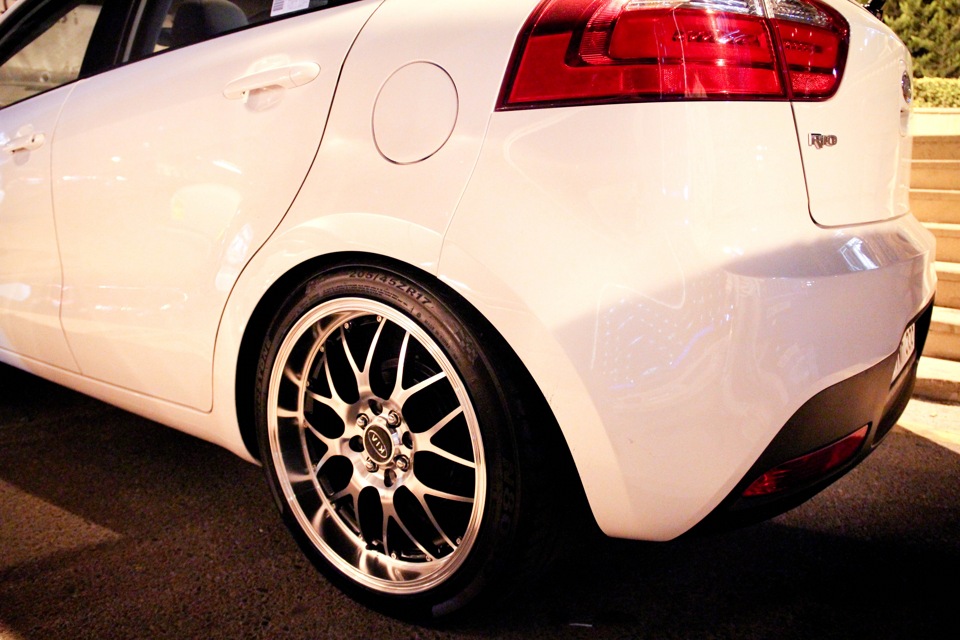 Low Rio (Lowering Test) — KIA Rio 5-door (3G), 1,4 л, 2012 года ...