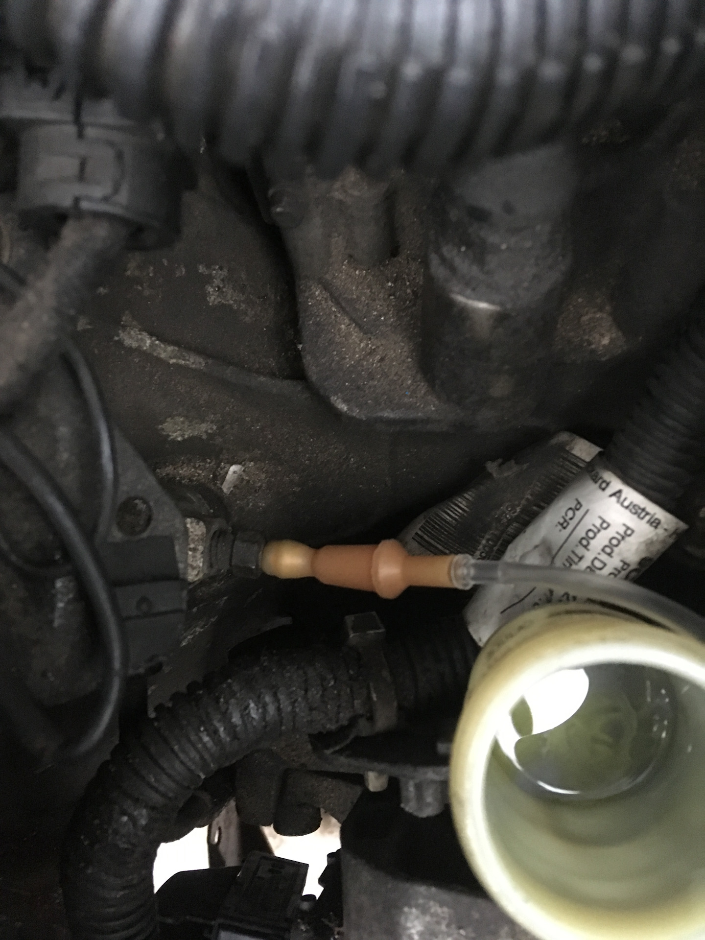 Меняю щетки в блоке изитроника — Opel Corsa C, 1,2 л, 2003 года ...