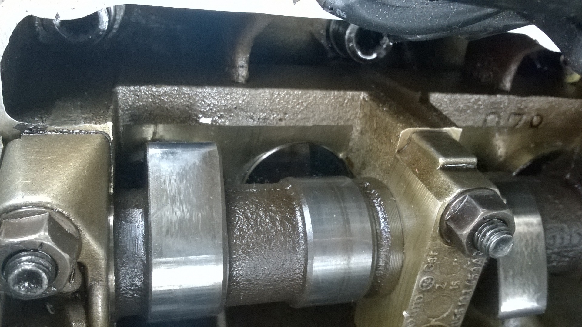 Замена пластиковых крышек на алюминий — Audi A6 (C4), 2,6 л, 1996 года ...