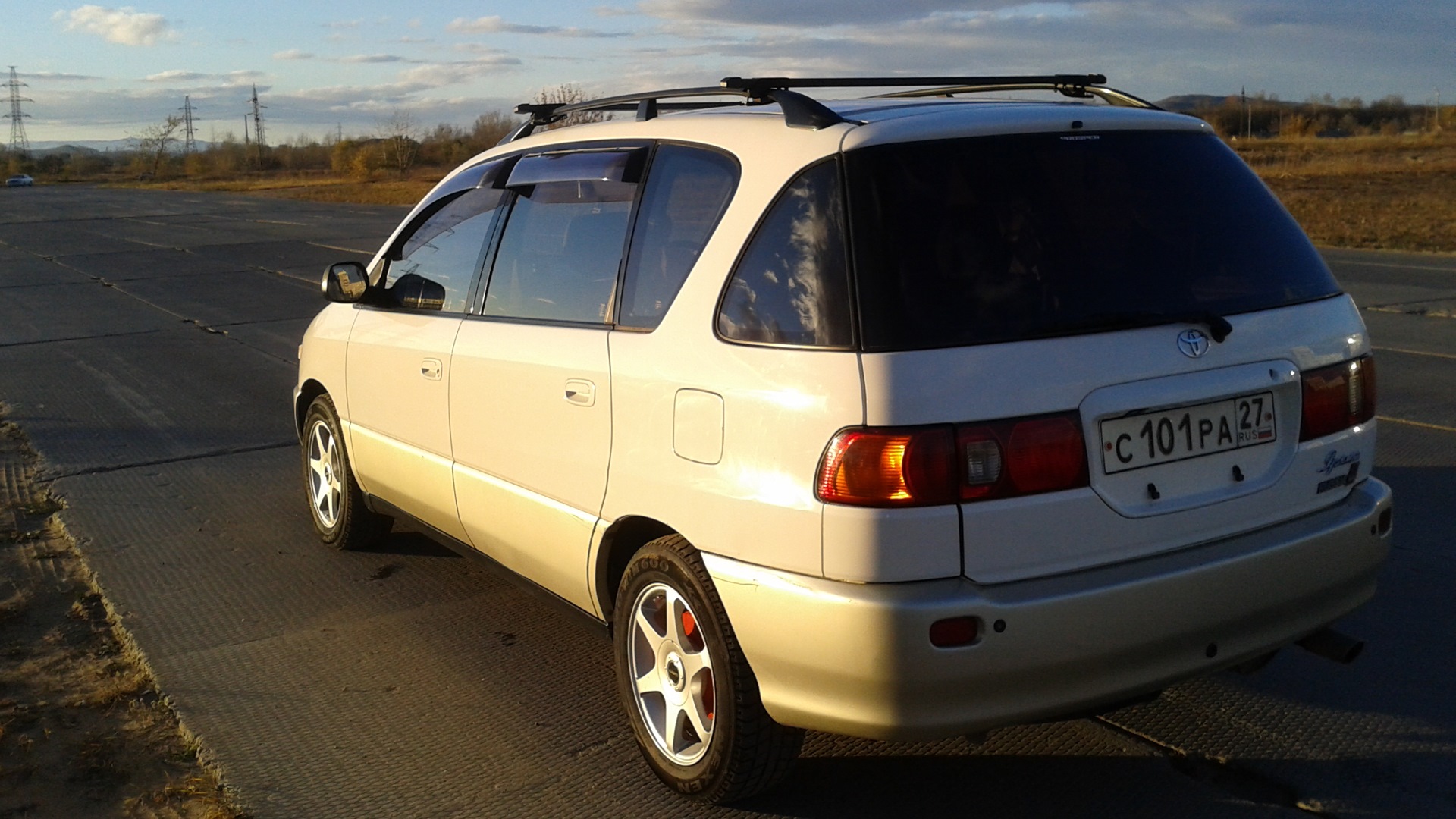 Toyota Ipsum (10) 2.0 бензиновый 1999 | на DRIVE2