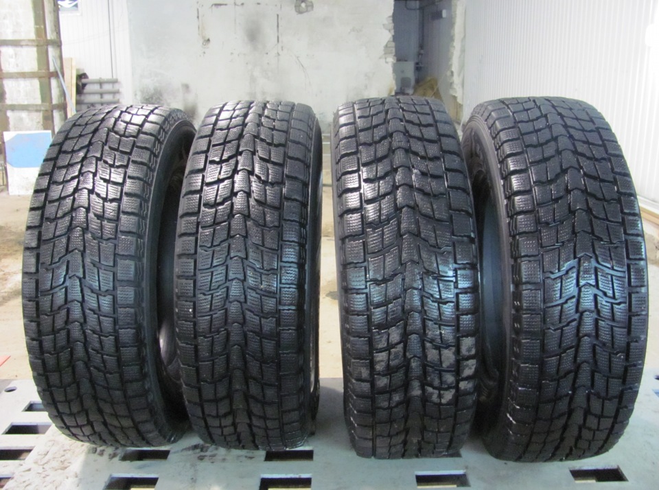 Продам зимнюю резину R 16 — Mitsubishi L200 (4G), 2,5 л, 2008 года ...