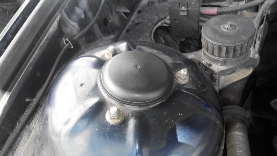 36. Защитные колпачки стаканов, воздушный/салонный фильтры — BMW 3 ...