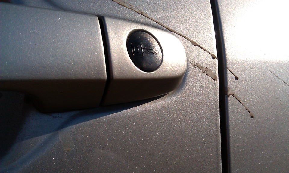 Заглушка в замочную скважину — Toyota Avensis II, 2,4 л, 2006 года ...