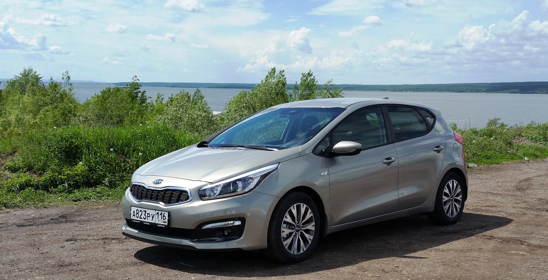 На берегу Камы — KIA Ceed (2G), 1,6 л, 2017 года | фотография | DRIVE2