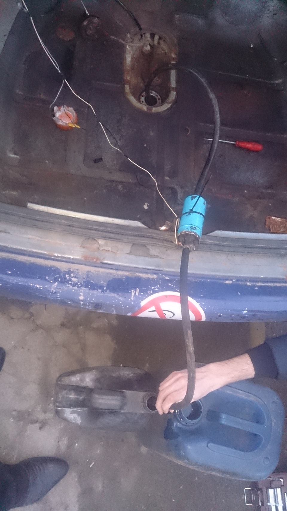 Солярка в баке — ГАЗ 3110, 2,3 л, 2002 года | поломка | DRIVE2