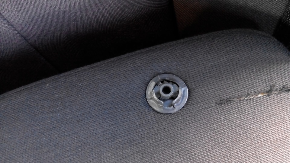 Ремонт заднего подлокотника — Mercedes-Benz E-Class (W210), 3,2 л, 2000 ...