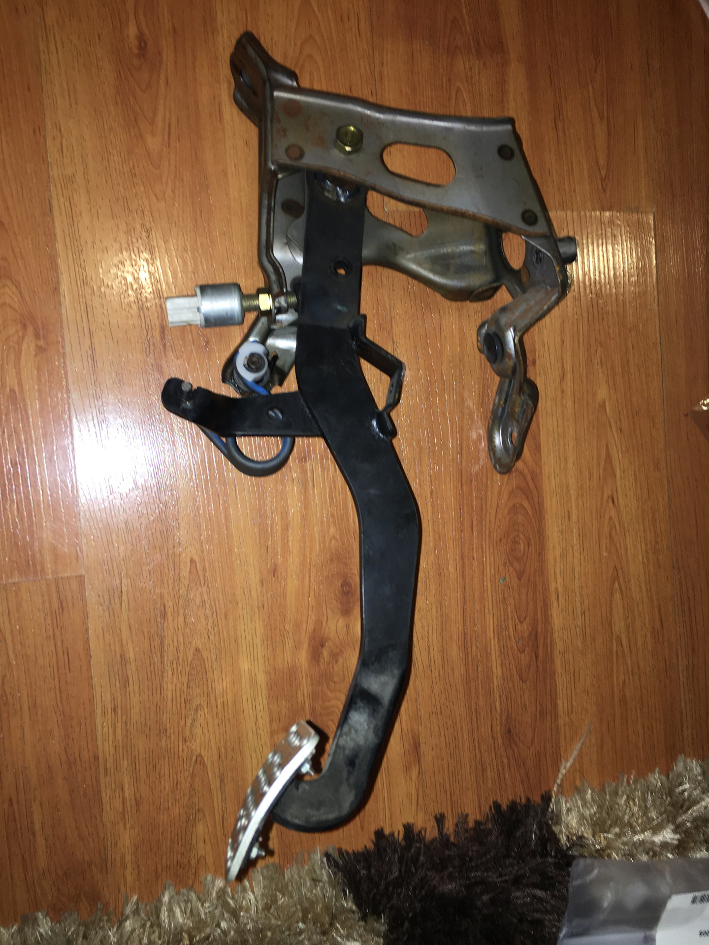 25. Восстановление комплектности педали сцепления. — Toyota Supra (80 ...