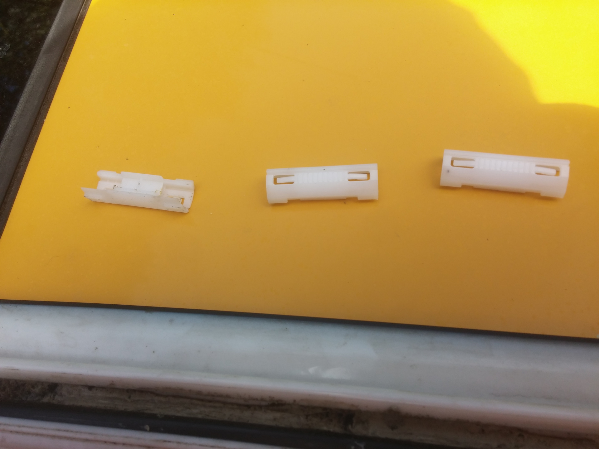 Молдинг крыши — Renault Megane Coupe (1G), 1,6 л, 2003 года | кузовной ...