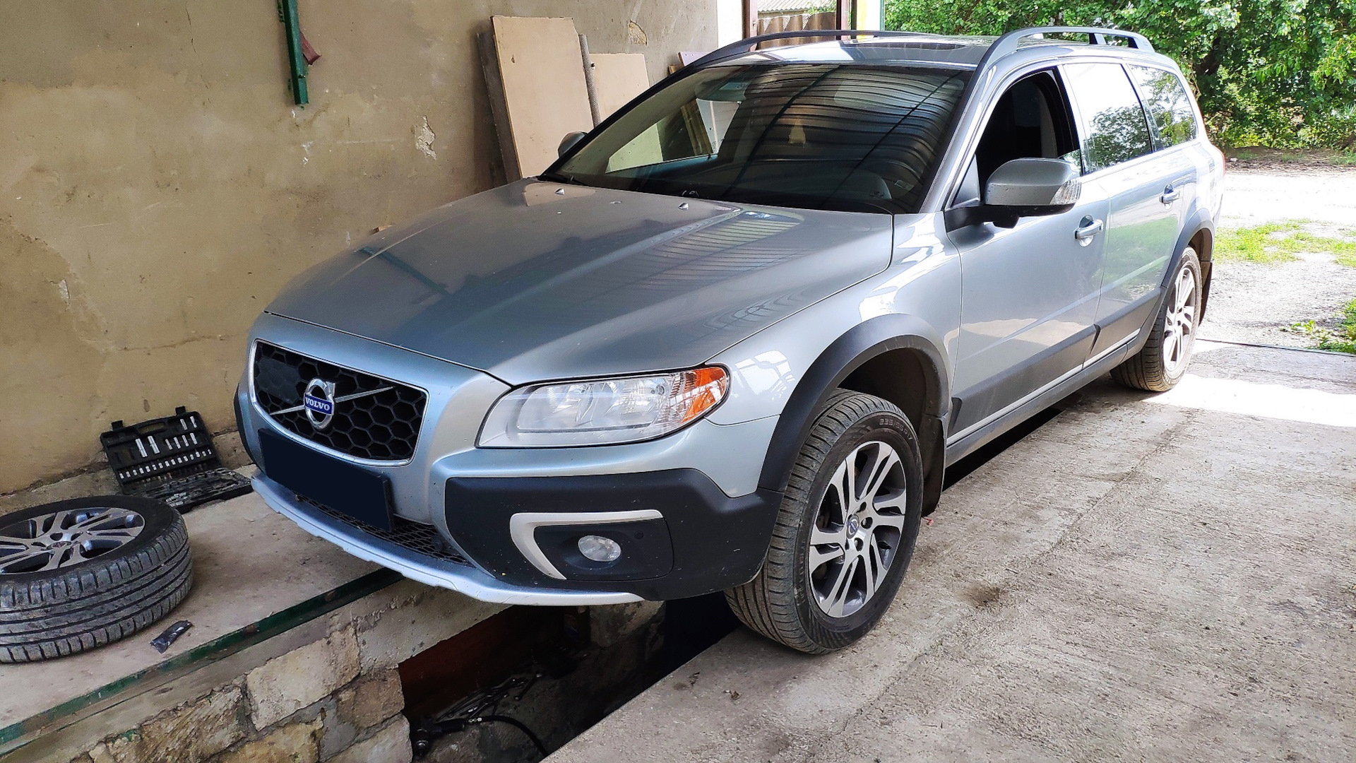 Большое ТО после покупки + замена лобового. — Volvo XC70 III, 2,4 л, 2013 года | визит на сервис ...