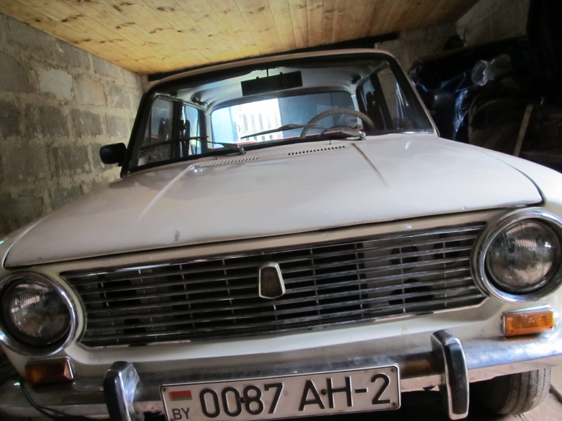 Кузовные работы часть 7 красим пороги переежжаем в новый гараж — Lada 2101, 1,2 л, 1974 года ...