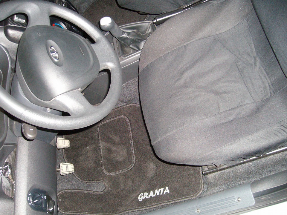 ворсовые коврики и помылся и сфоткался… — Lada Гранта (1G), 1,6 л, 2012 ...