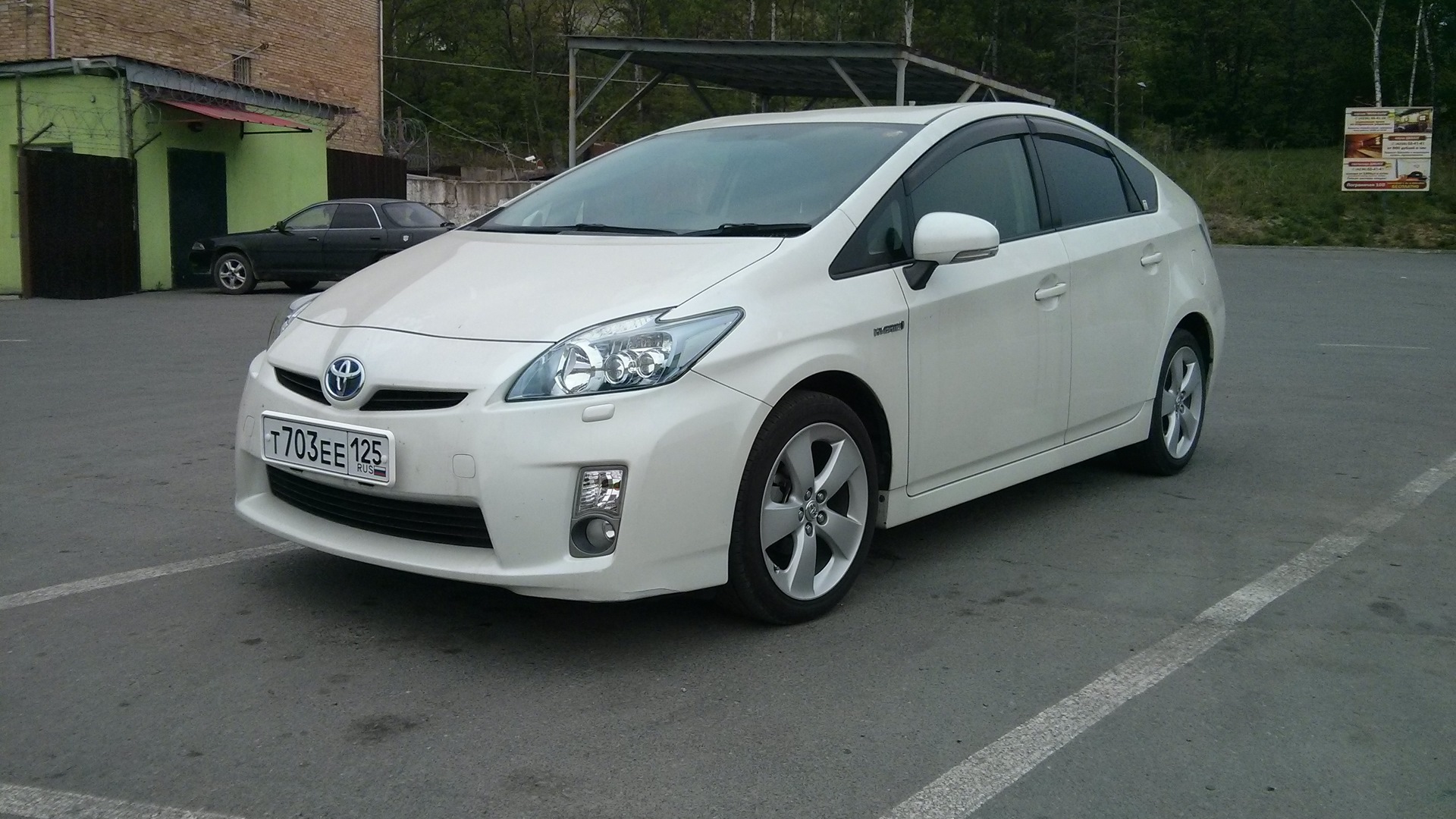 Toyota Prius (30) 1.8 гибридный 2010 | S-Touring на DRIVE2