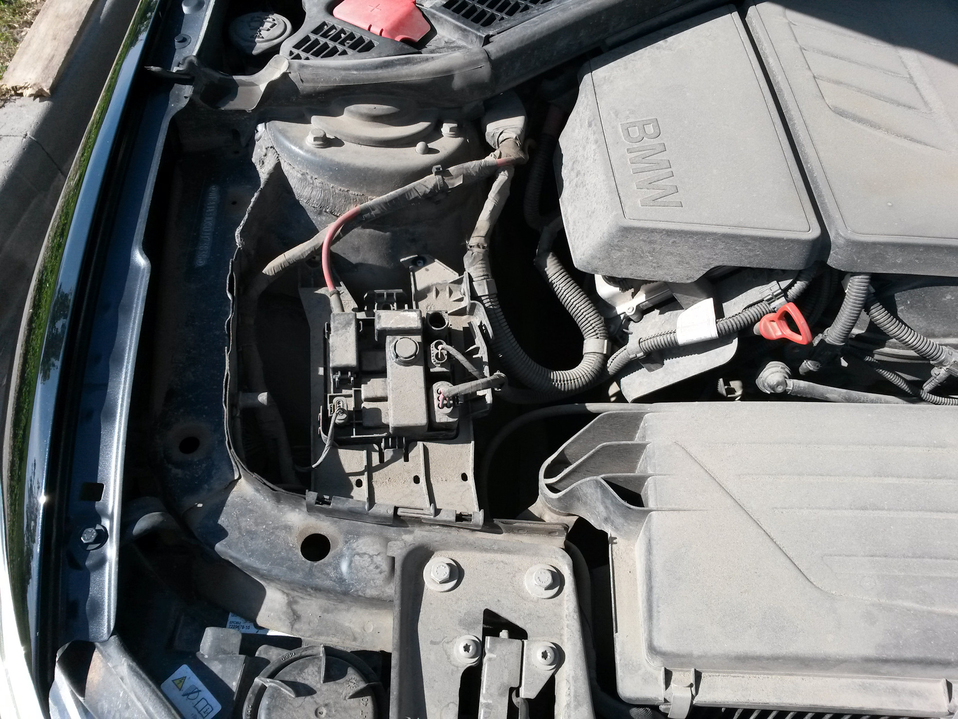 Заменил болты рулевой рейки + крышка модуля питания Z11 — BMW 1 series ...