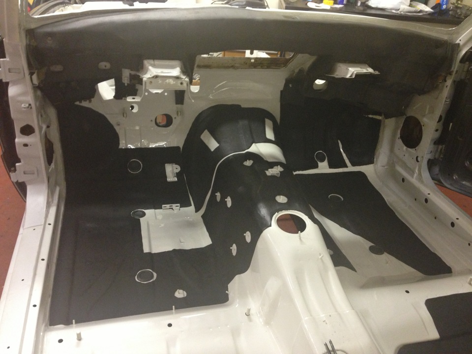 Оригинальная обесшумка кузова — BMW M3 Coupe (E30), 2,3 л, 1989 года ...