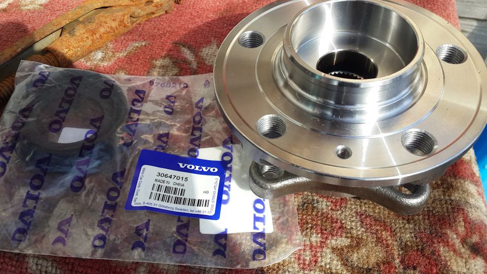 Ступица чуть не поймала клин:) — Volvo S60 (1G), 2,4 л, 2008 года ...