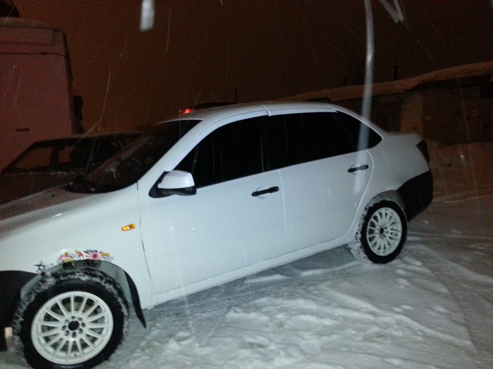 Косяки зимы часть 2 — Lada Гранта (1G), 1,6 л, 2011 года | своими ...