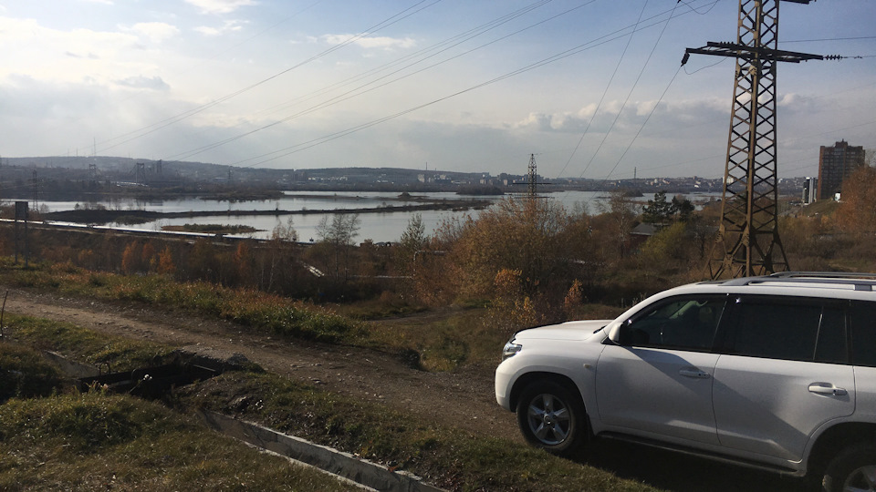 Гидроаккумулятор тормозной системы и фото около гидроэлектростанции ...