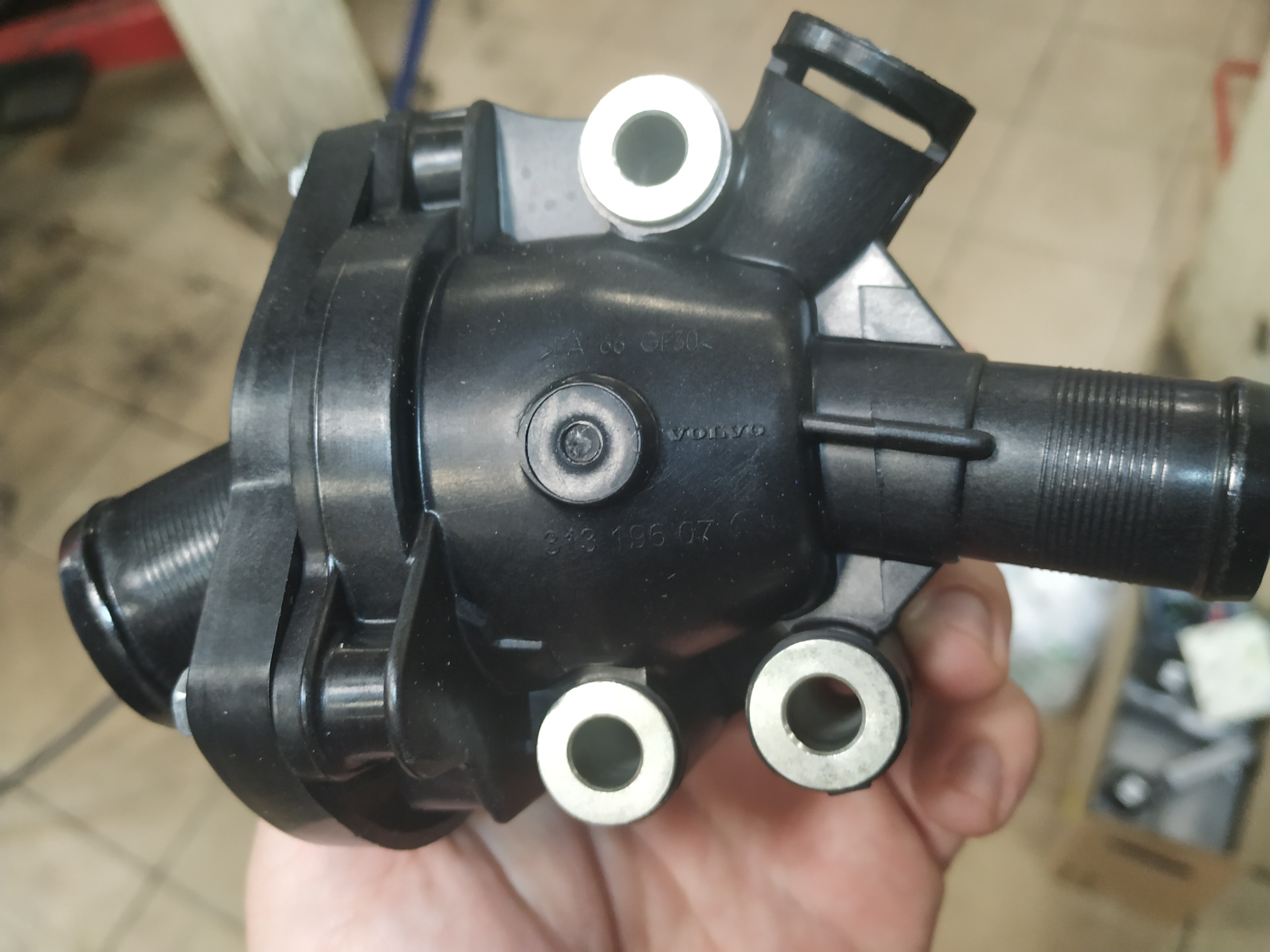 Корпус термостата — Achtung болячка! — Volvo V50, 2,5 л, 2008 года ...