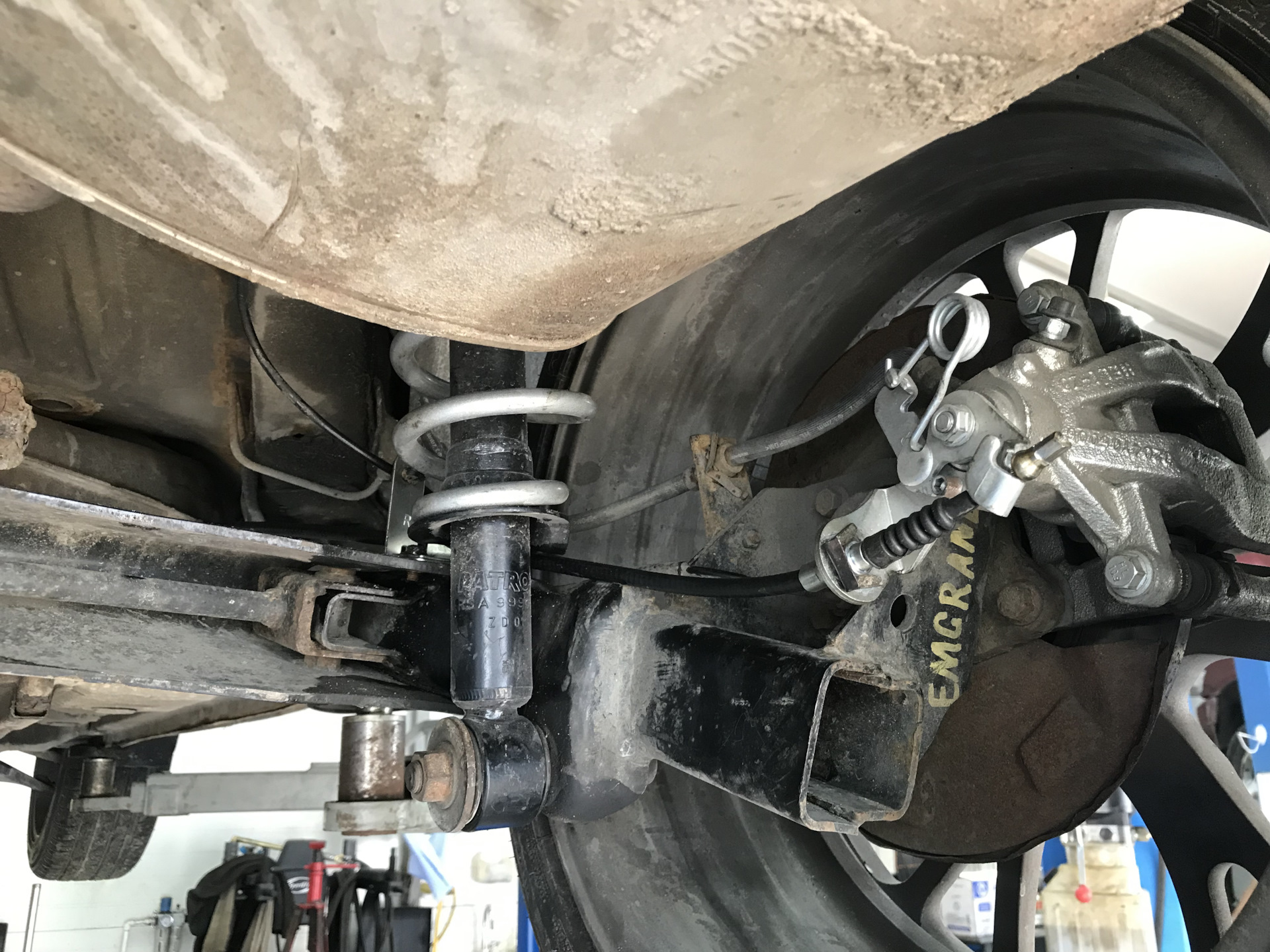 ТО, тормозные тросы, плюс ABS — Geely Emgrand EC7 FE-1, 1,8 л, 2013 ...