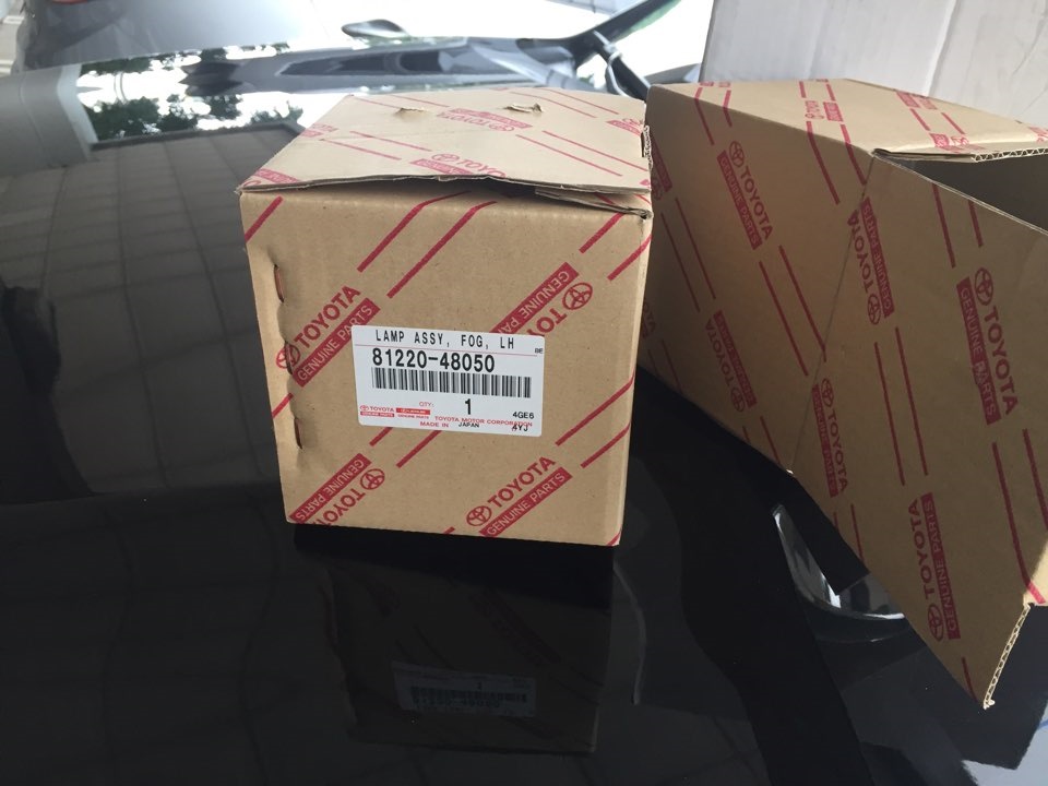 Led fogs light toyota highlander81210-48050 81220-48050 — Toyota ...