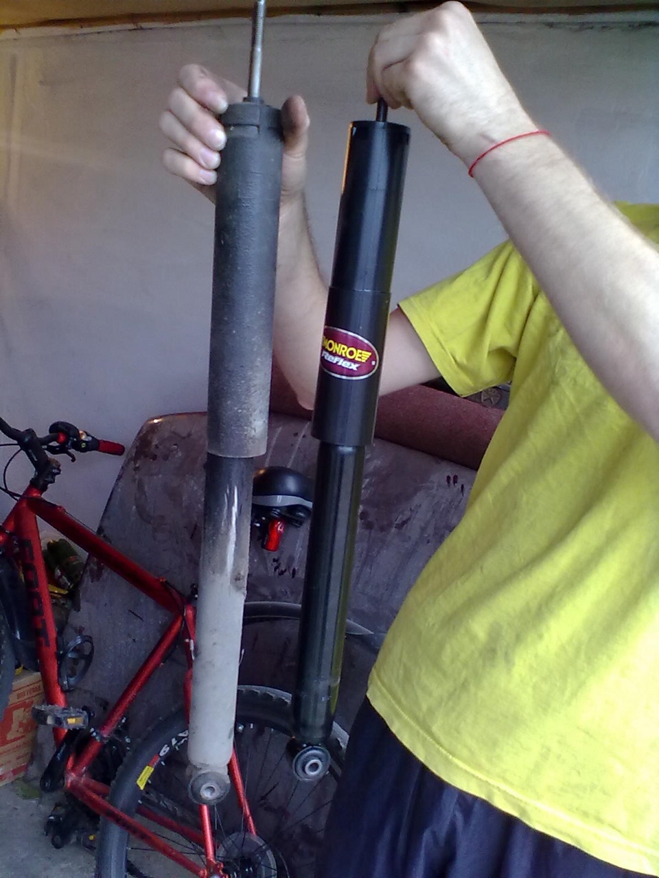 Задние амортизаторы! — ЗАЗ Lanos, 1,5 л, 2012 года | своими руками | DRIVE2