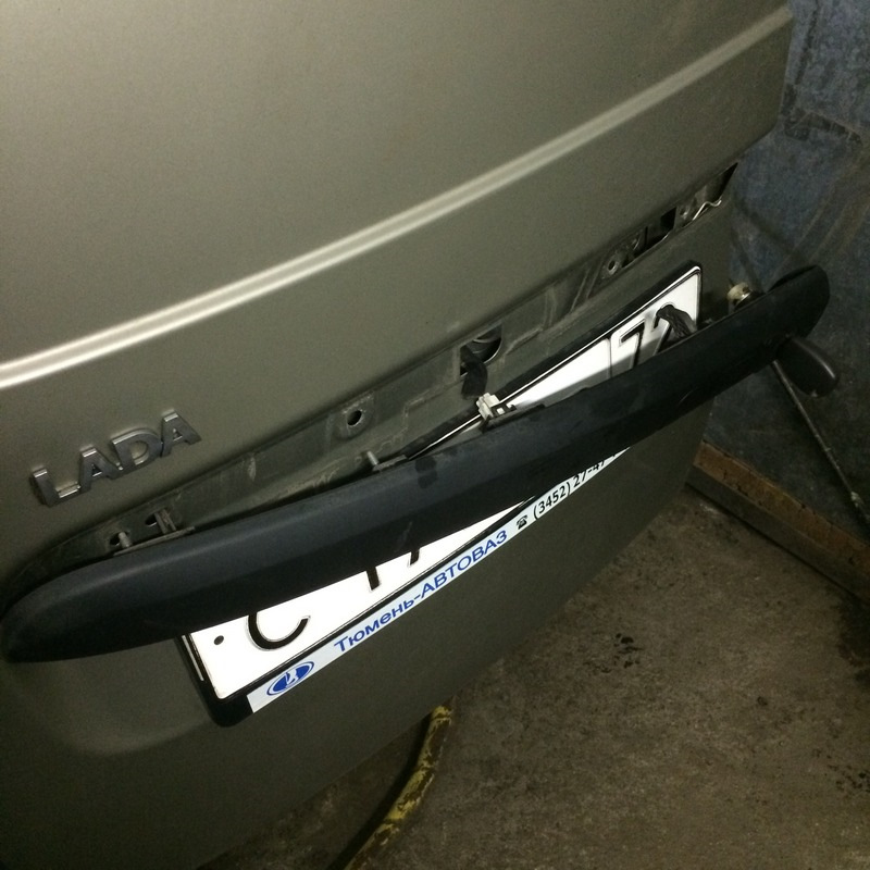 Личинка замка задней двери — Lada Ларгус, 1,6 л, 2014 года | своими ...